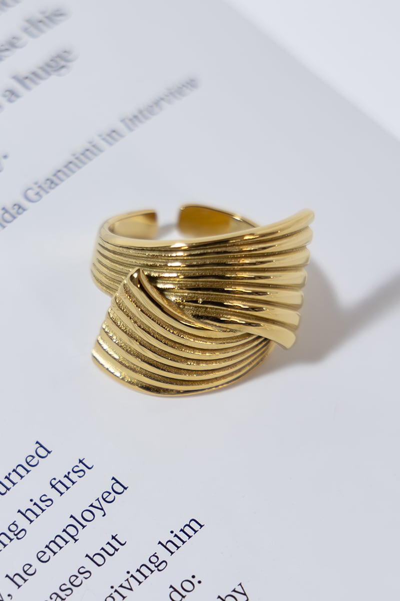 GOLD PLATED HYPERBOLIC RING – CHIC LE FRIQUE - USA